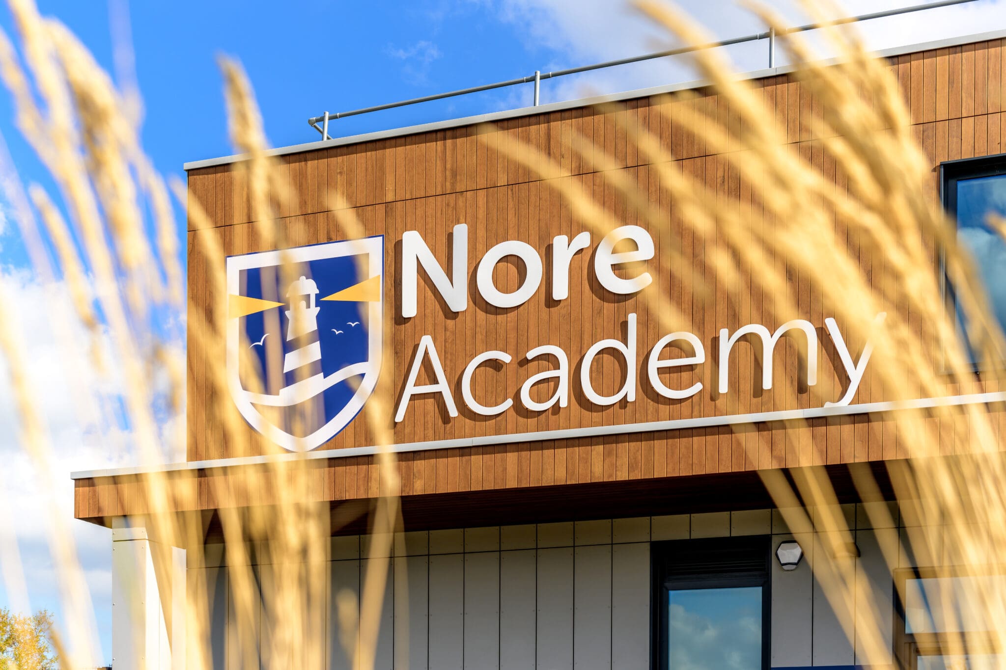 Nore Academy - Apteriors